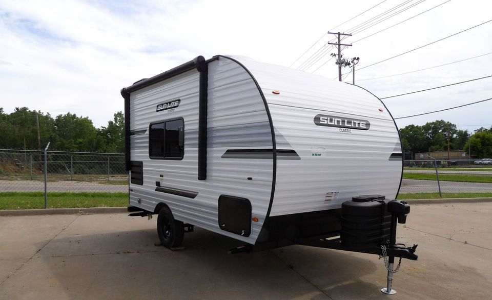 New and Used RV's and Travel Trailers For Sale - Anderson RV Center