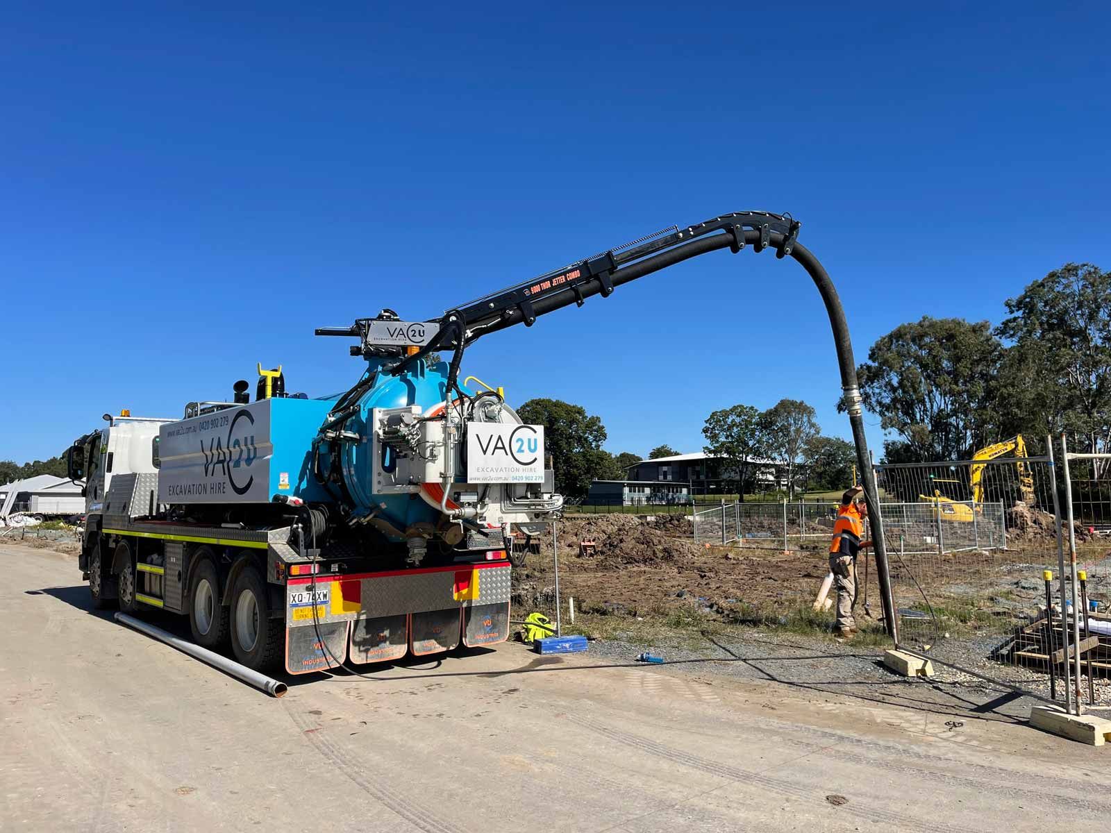9,000L drain cleaner vacuum truck hire | Brisbane