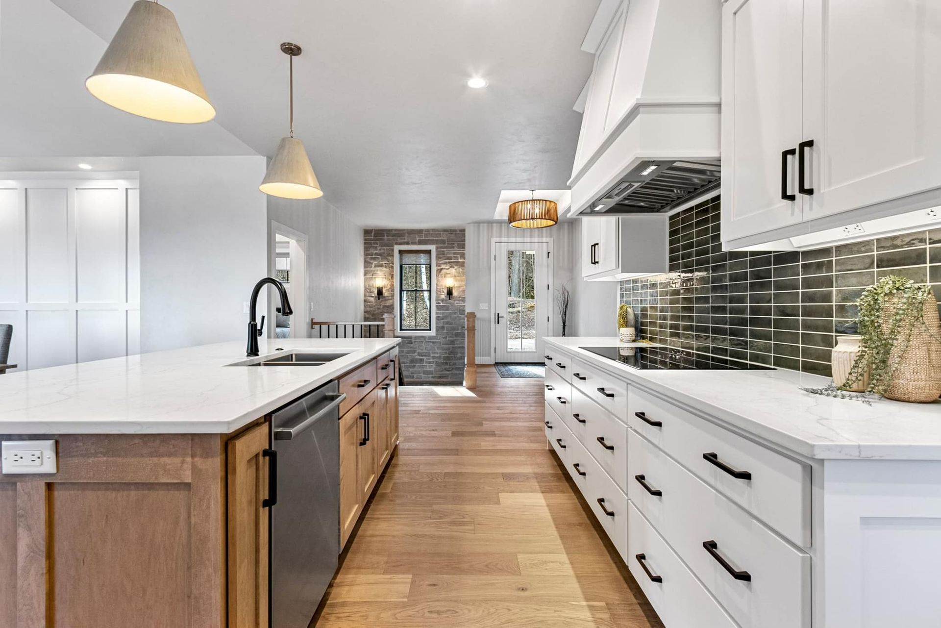 Luxurious Custom Kitchen Cabinets Services in Green Bay, Wisconsin ...