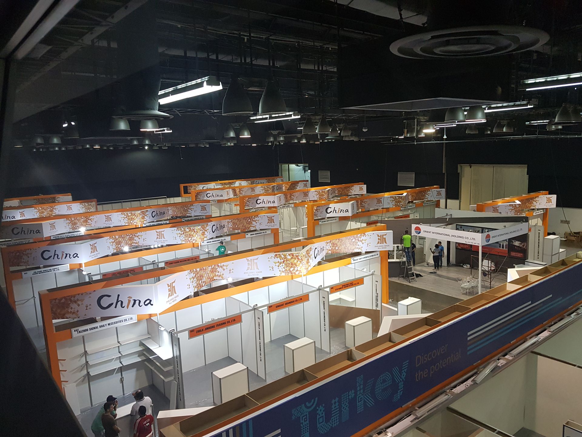 Cubex – Confección y montaje de stand