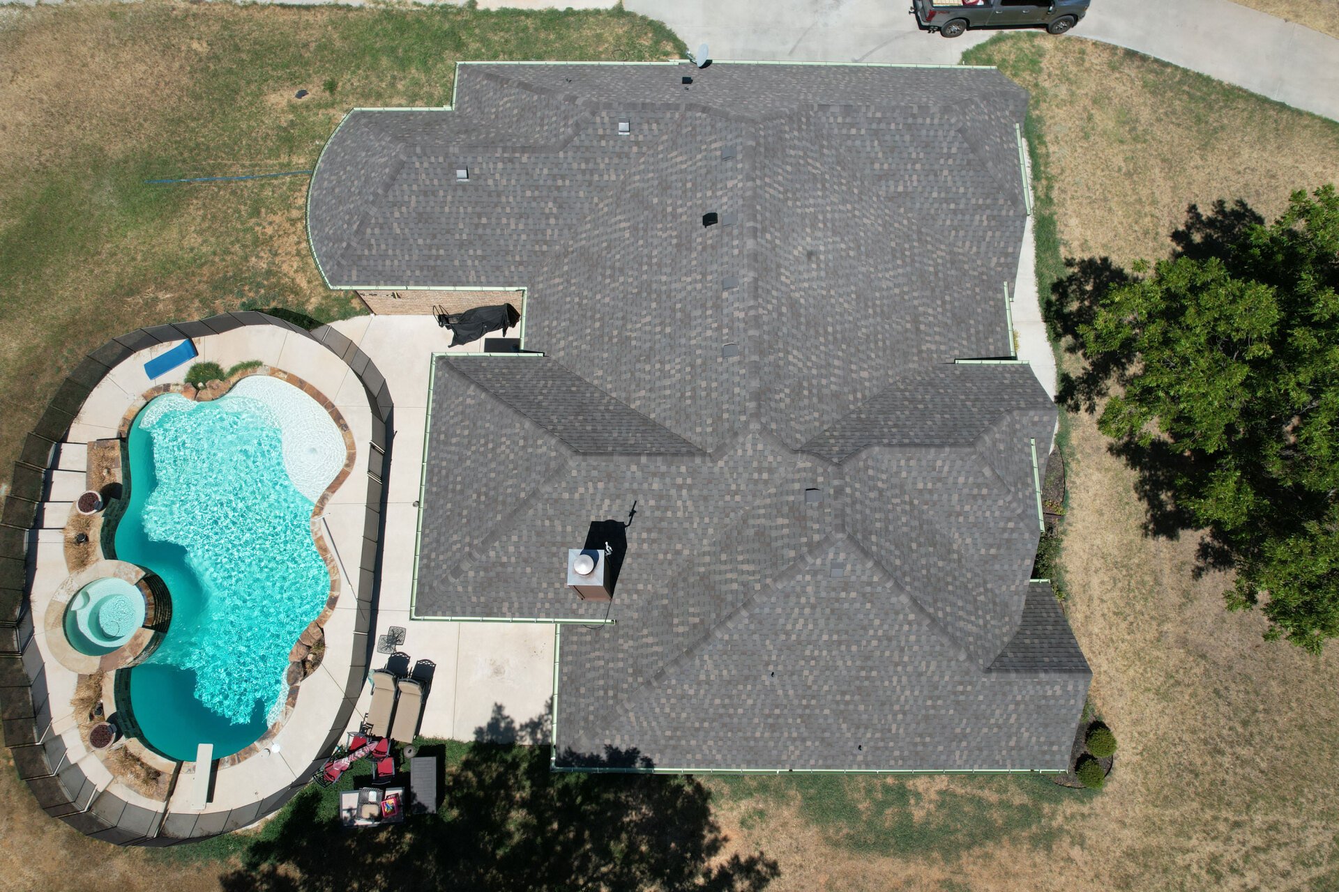 S5 Construction offers top-quality roofing services.