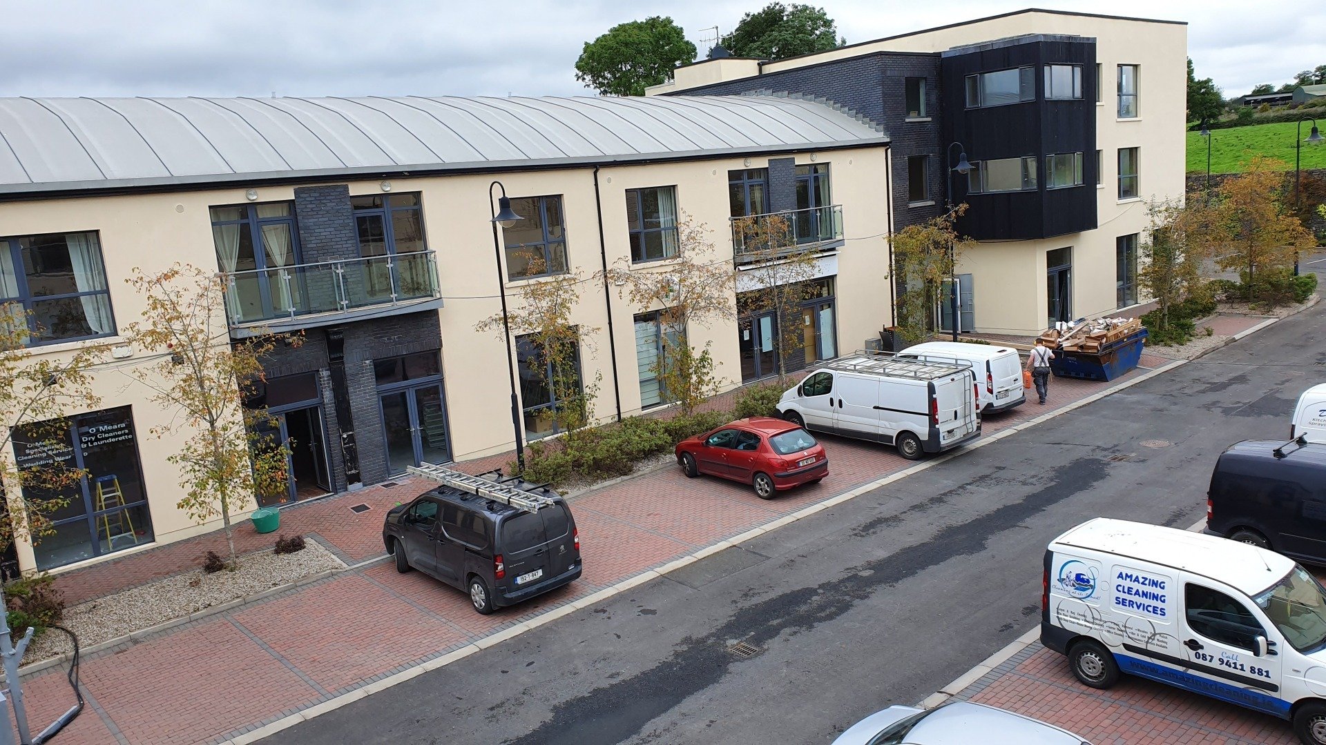 RIVERSIDE APARTMENTS