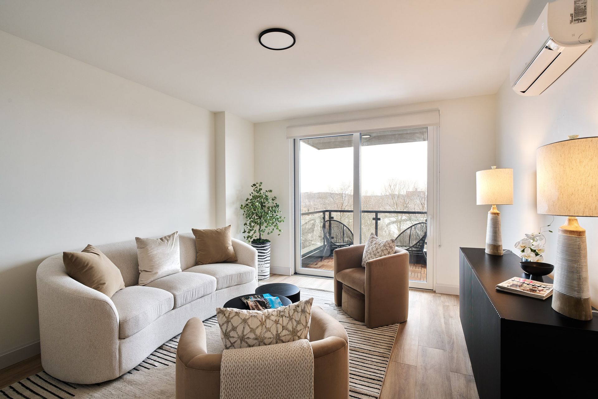 Altara NY | Luxury Rentals Douglaston