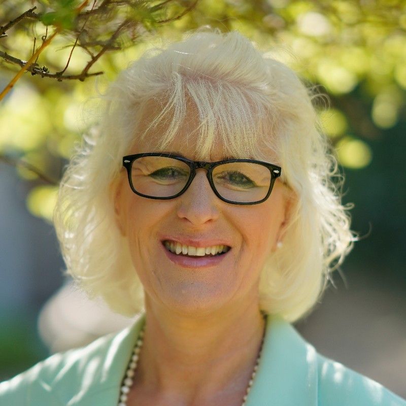 HOME [www.crushthequo.com]