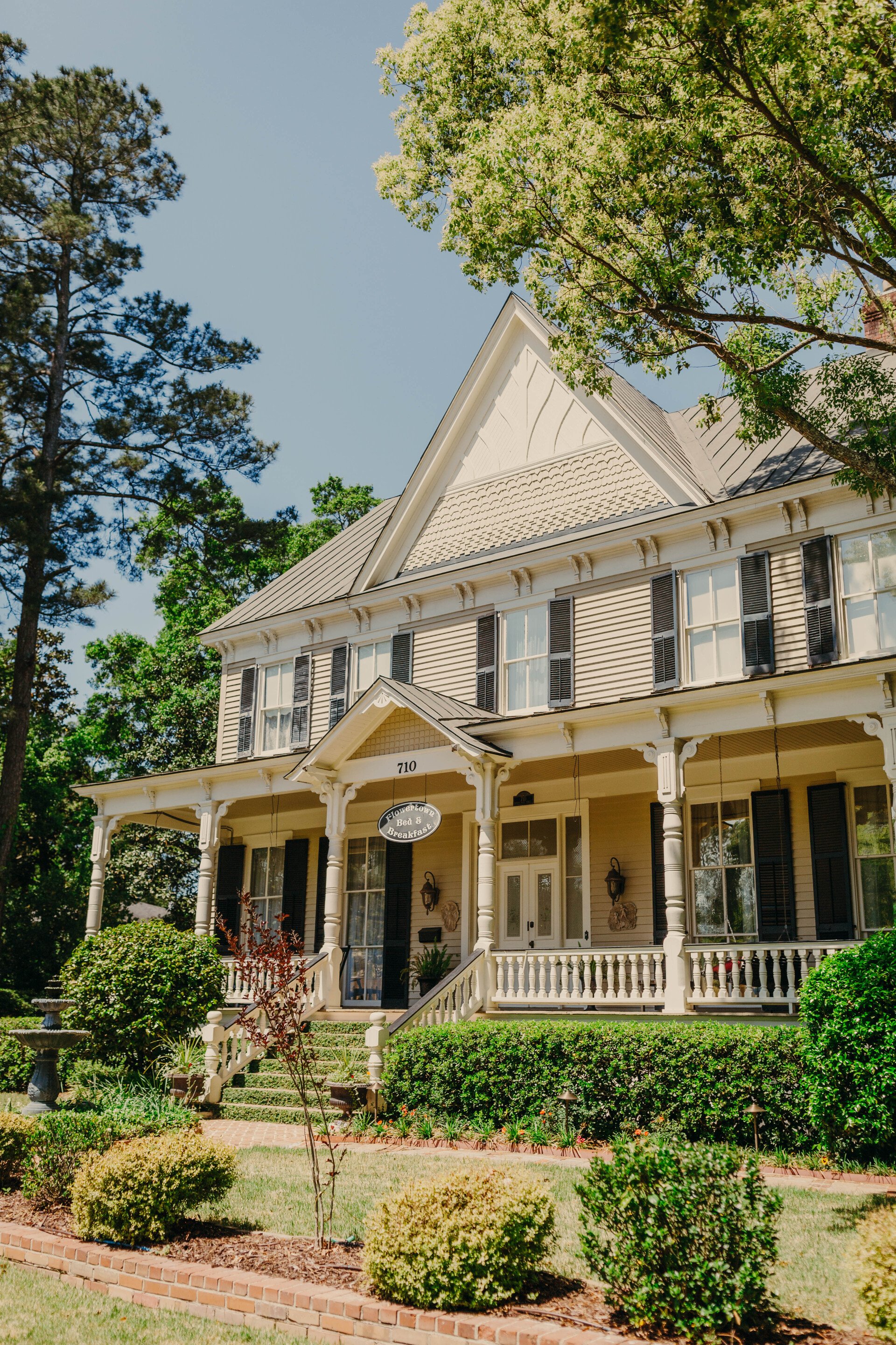 Visit Summerville SC | AT THE HEART OF IT ALL