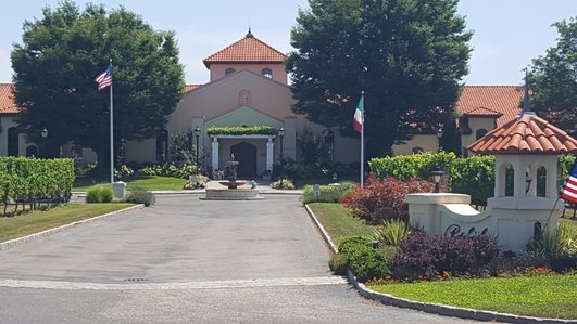 Premium Long Island wine tours | Premium LI Wine Tour Packages
