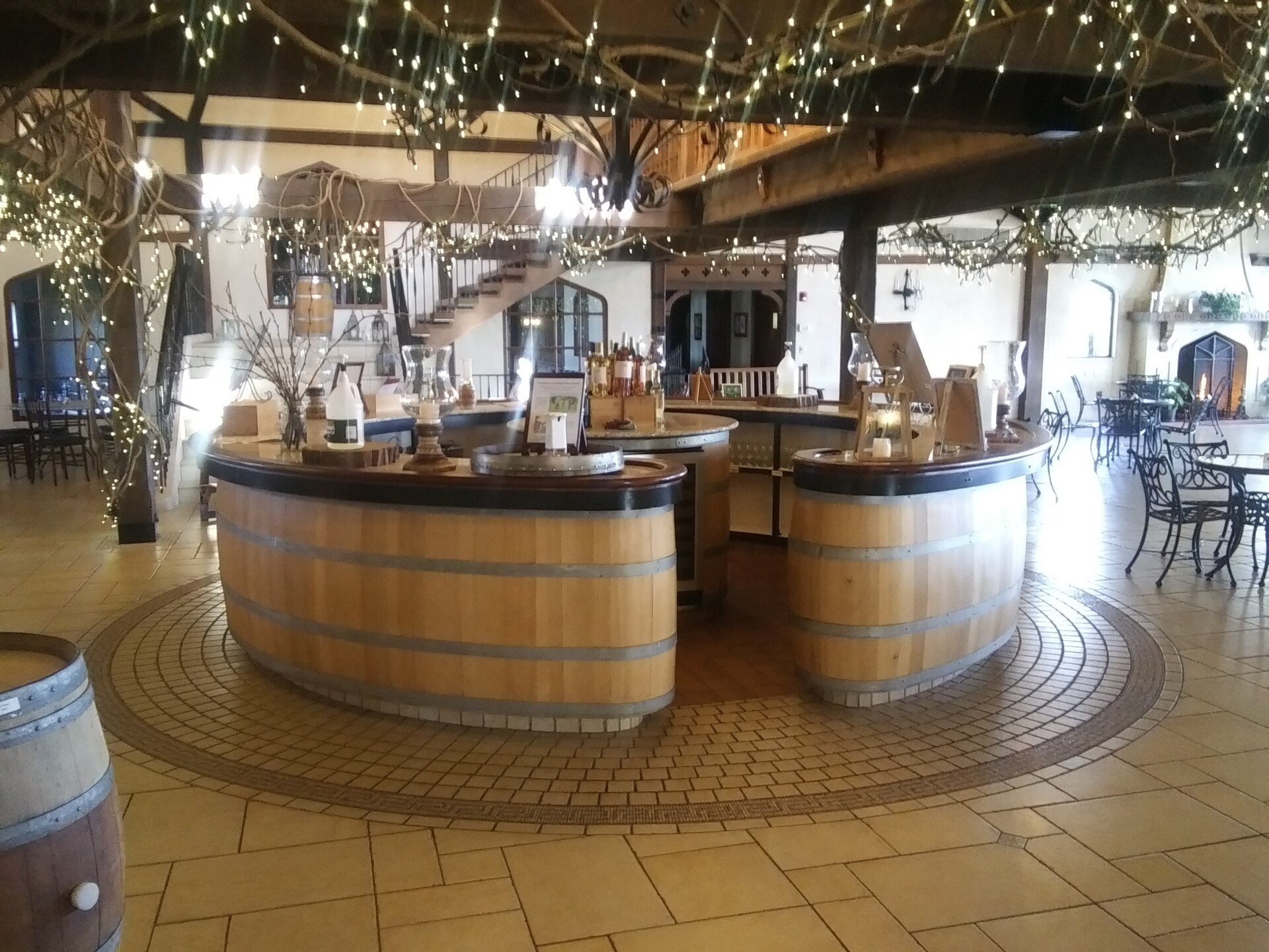 Long Island Wine Tasting Tours | Mid Range Long Island Wineries