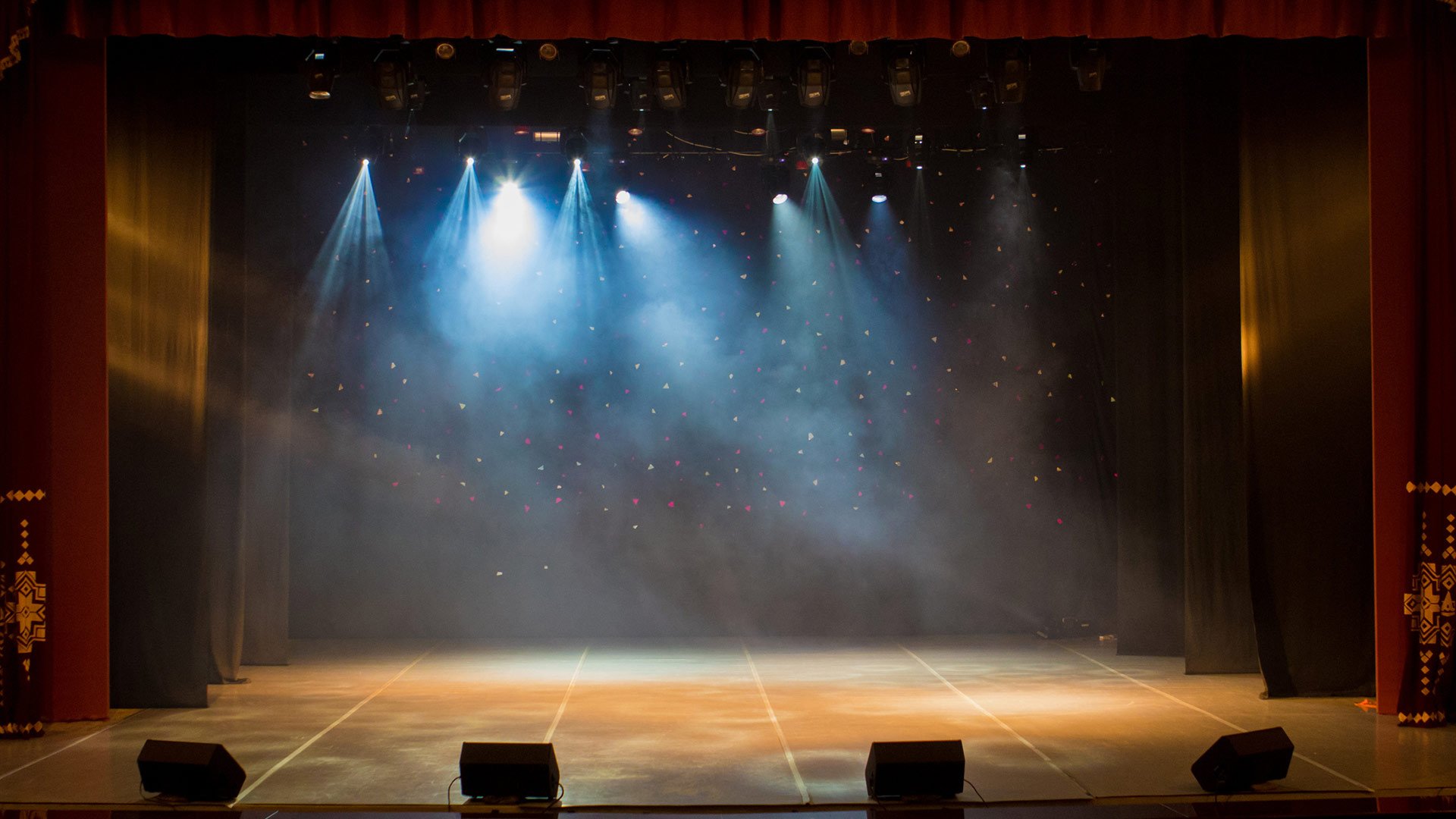 Where Live Theatre Lives | Lind Lane Theatre Inc