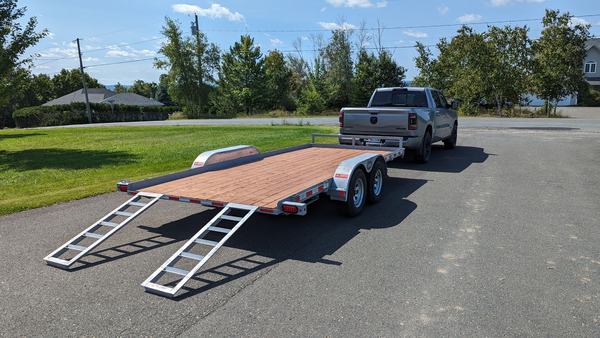 LWL Equipment Trailers | Enclosed Cargo Trailer Sales