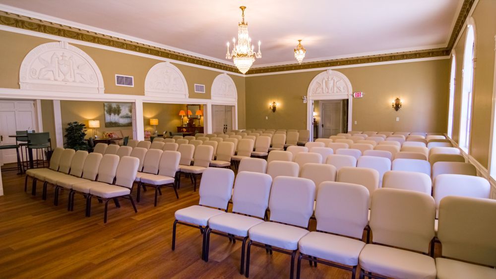 Hart's on Cherry Street | Macon Funeral Home | Macon, GA 31201