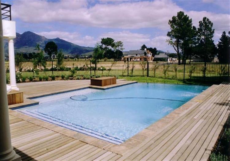 Rim flow pools in Cape Town | Suburban Pools