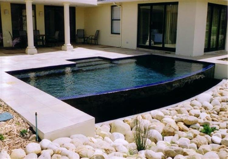 Rim flow pools in Cape Town | Suburban Pools