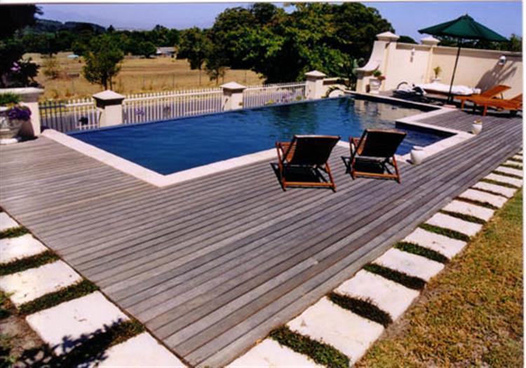 Rim flow pools in Cape Town | Suburban Pools