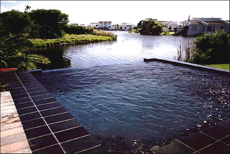 Rim flow pools in Cape Town | Suburban Pools