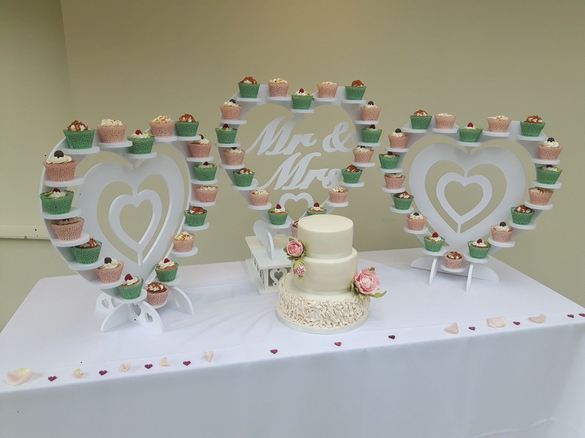 Cake Makers Ashford | Willow Cakes Ashford