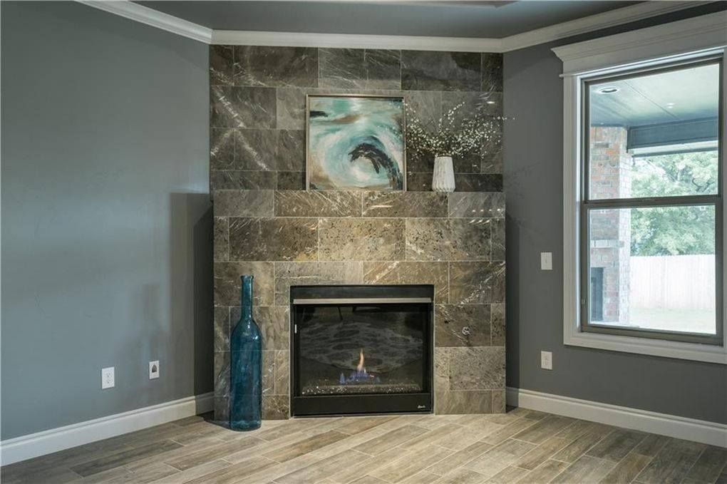 Living Gallery | Hunter-Garrett Fine Homes