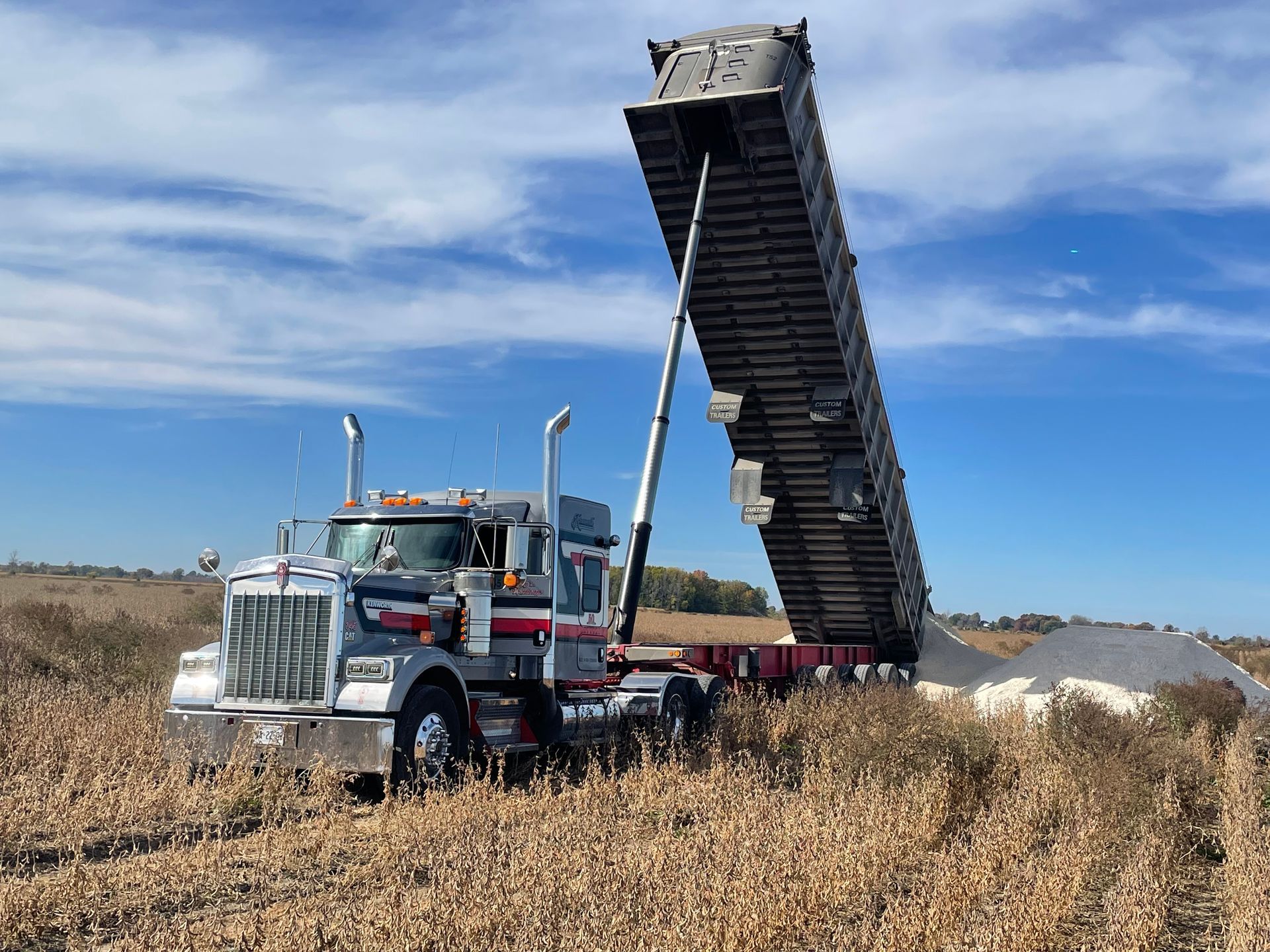 Grain Transport | Ray's Haulage Incorporated