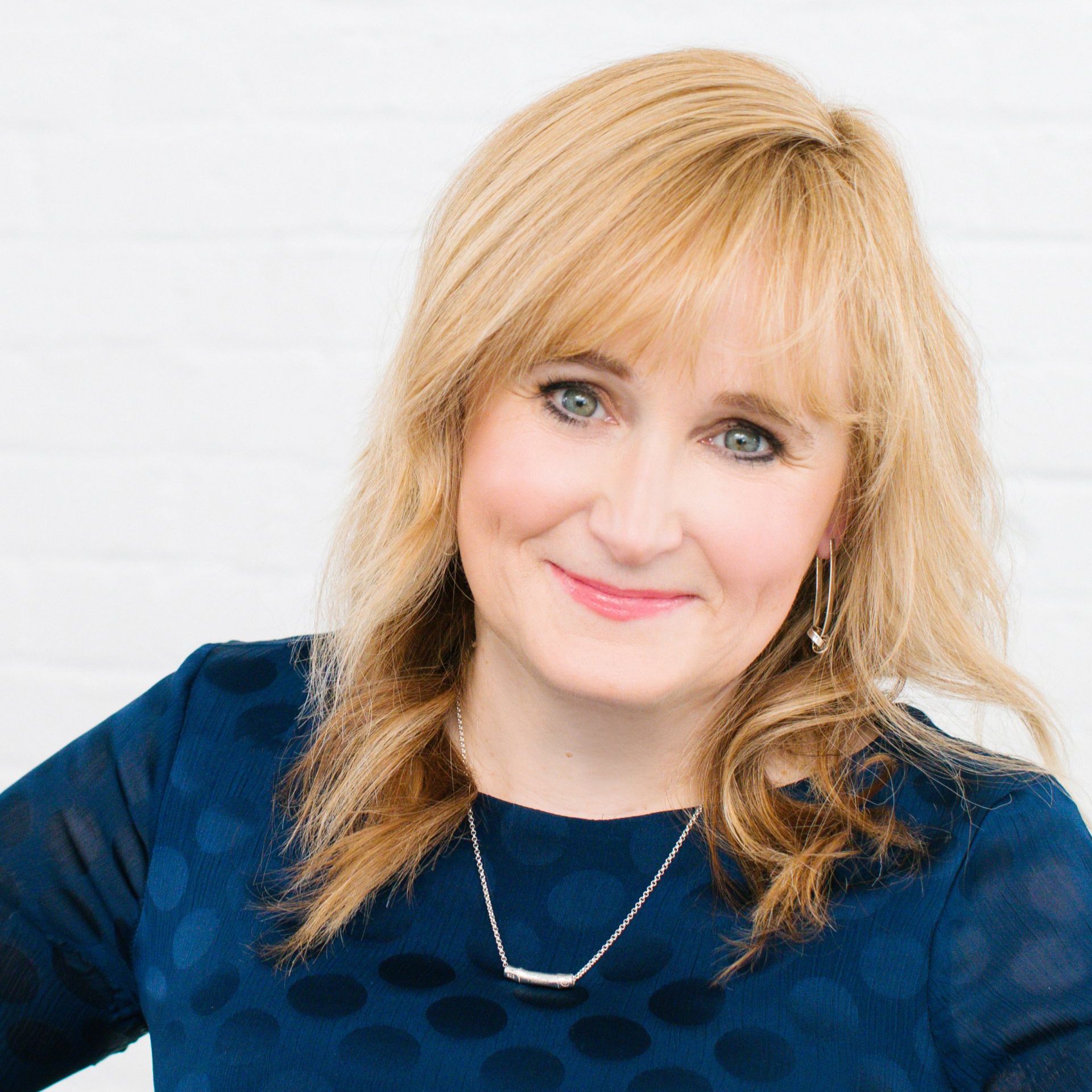 About Kelly McKenna-Cournoyer