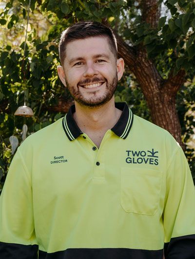 Meet the Team | Gardening Services Perth | Two Gloves