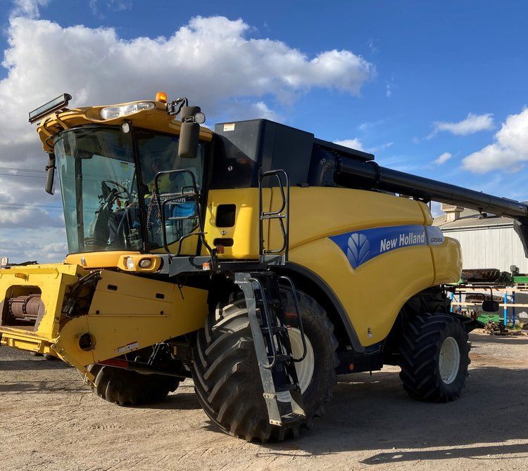 Wrecking New Holland Headers | Swan Hill, VIC | Murray