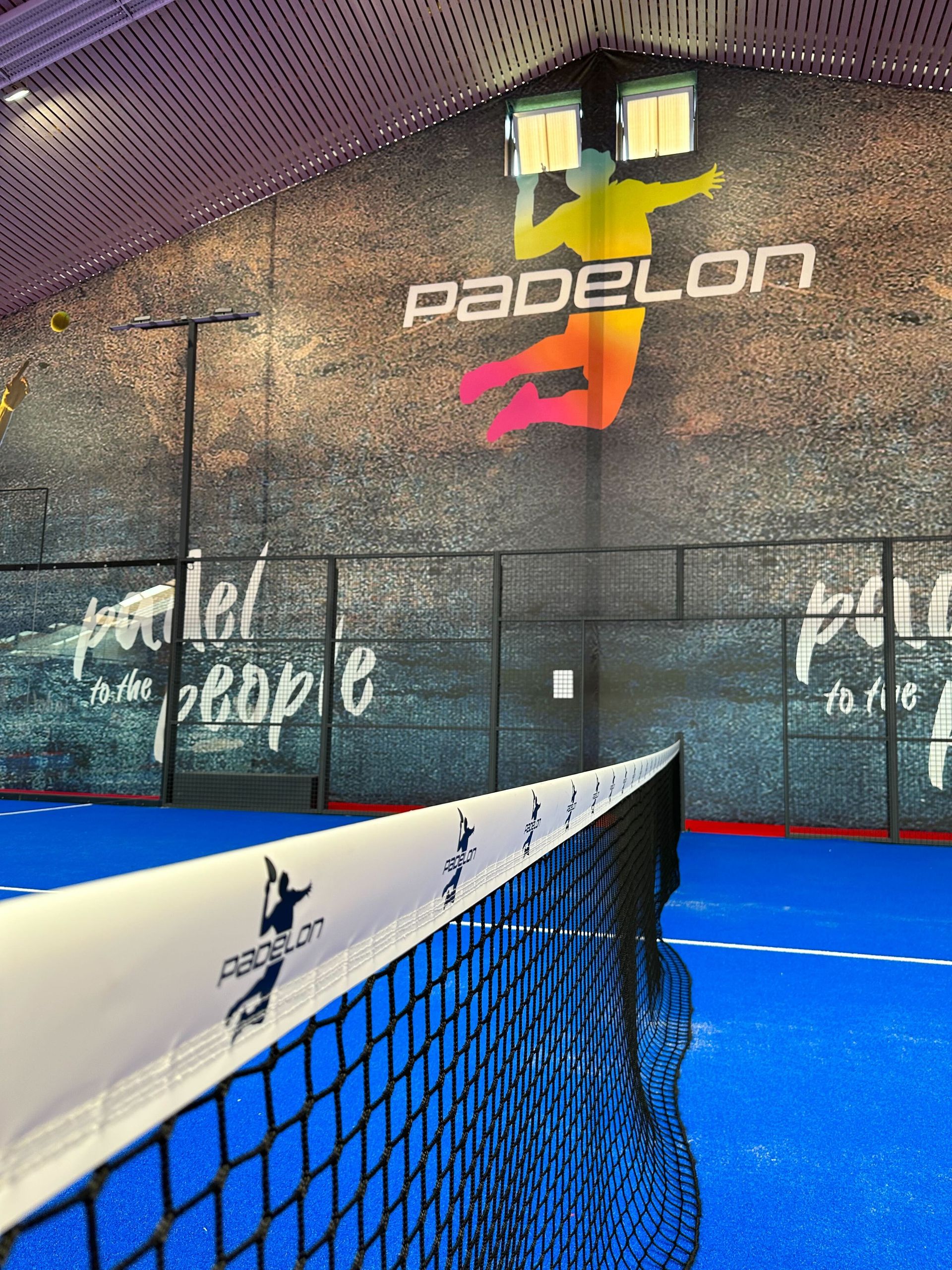 Padelon | modernes Padel-Tennis Center - Padel Plätze in Heilbronn