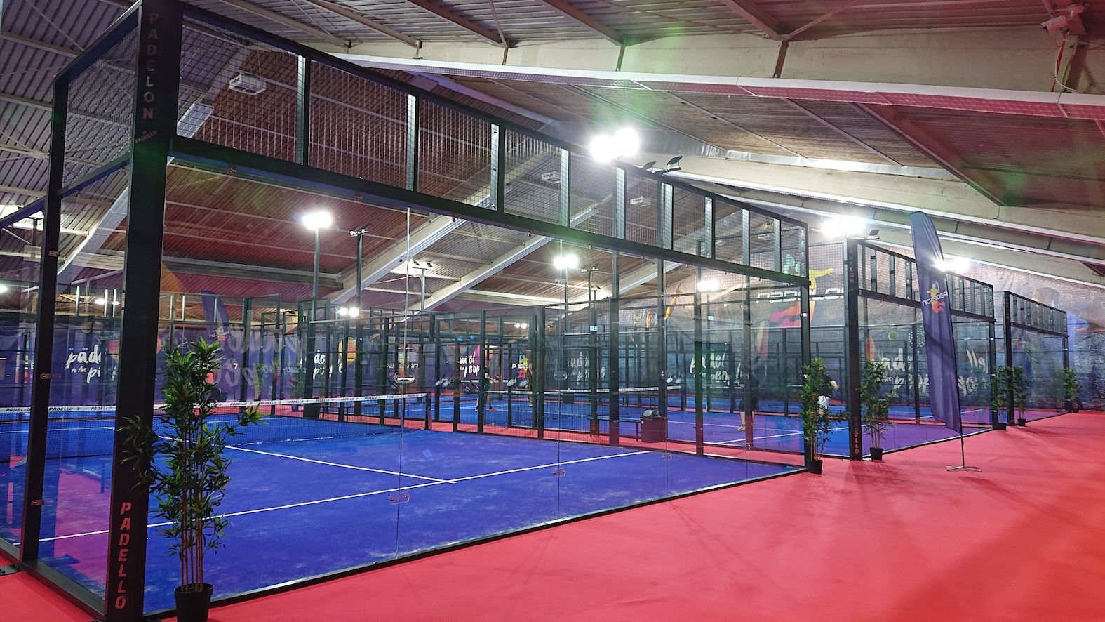 Padelon: modernes Padel Center & Padel Events in Karlsruhe Eggenstein