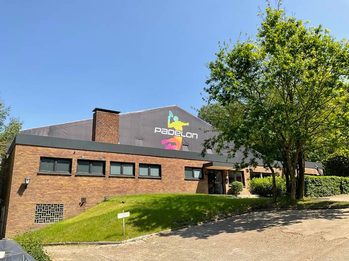 Padelon: Neues Padel Center und Padel Plätze in Essen Burgaltendorf