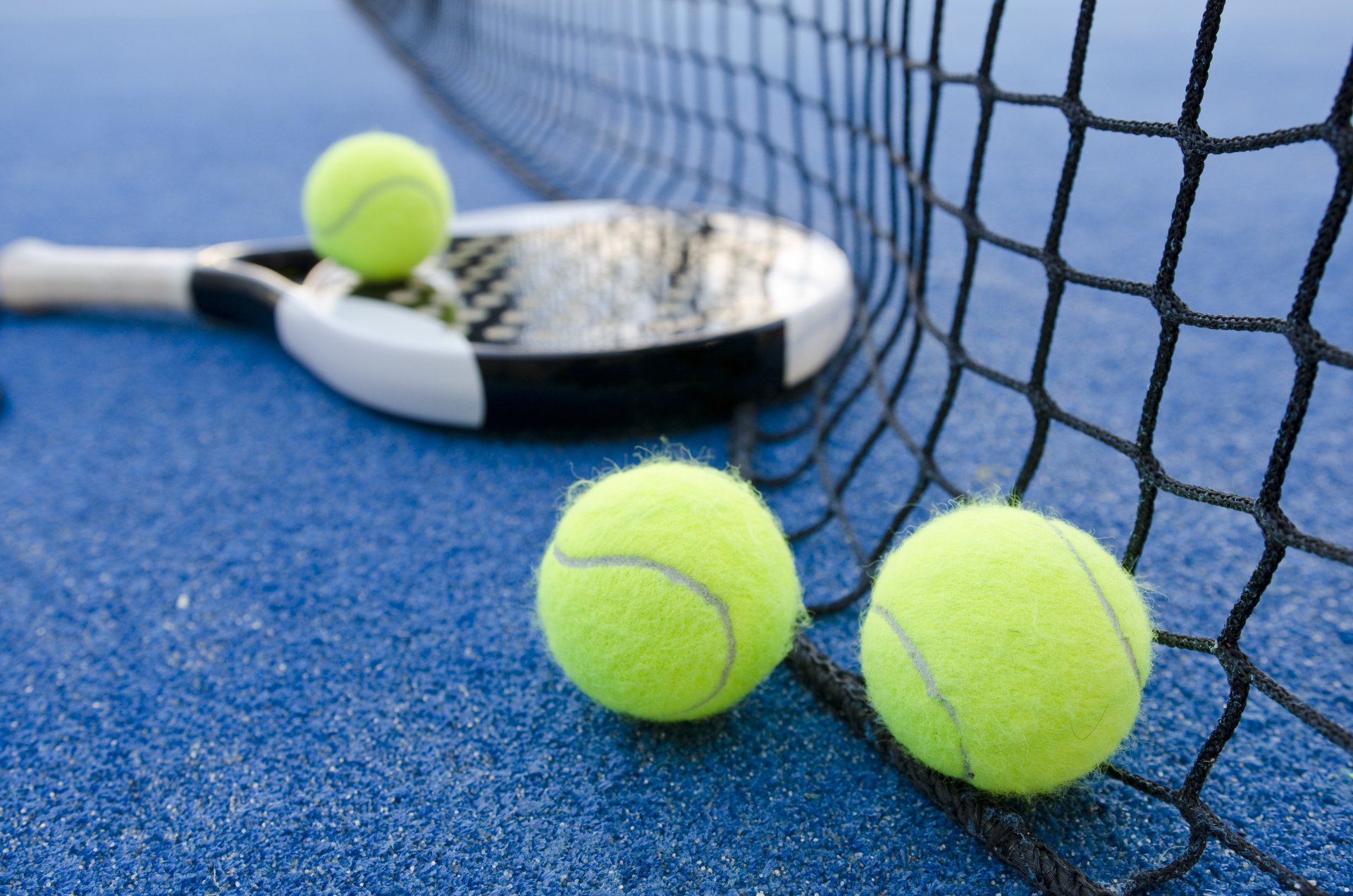 Padelon: Neues Padel Center und Padel Plätze in Essen Burgaltendorf