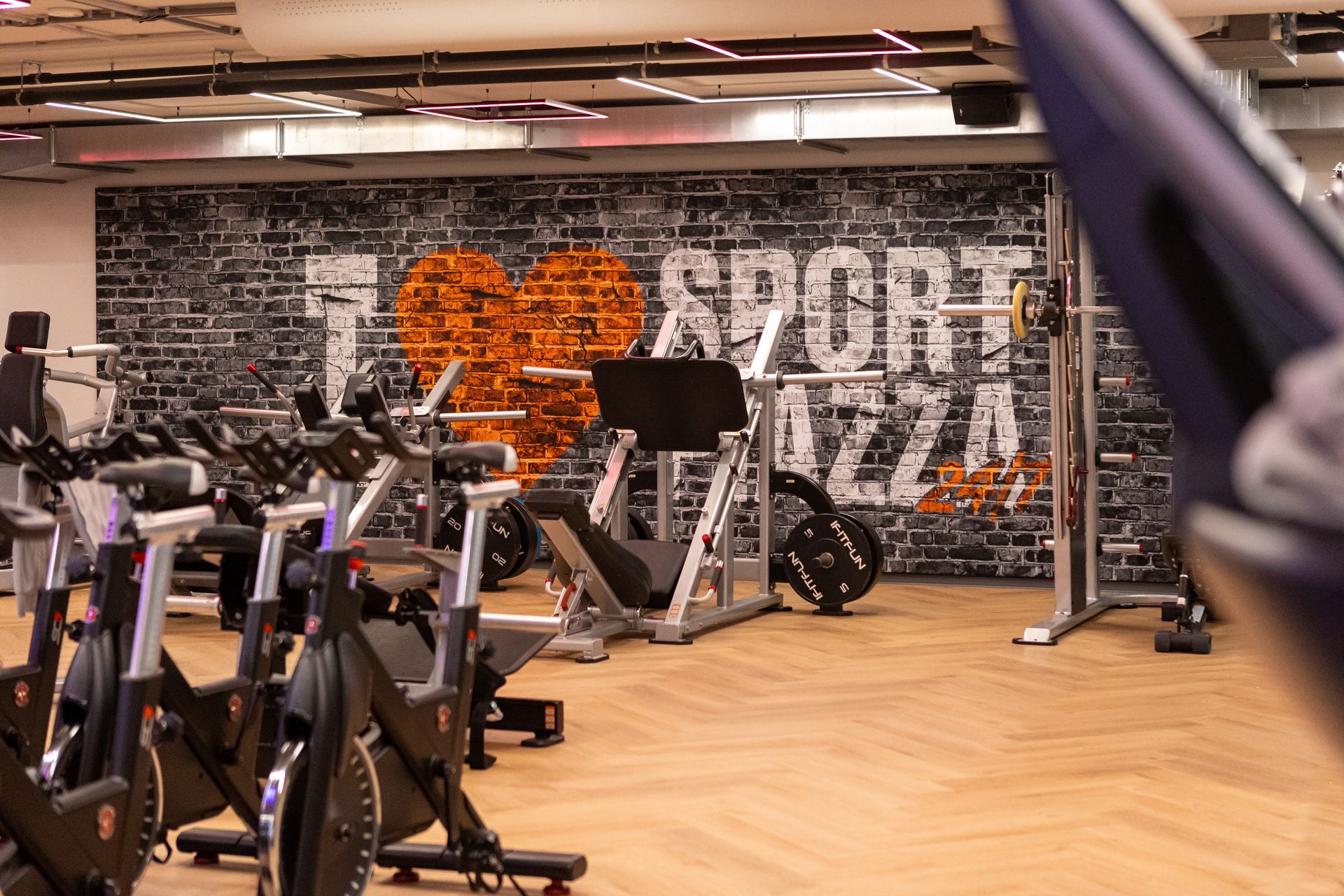 24/7 Sporten & Fitnessen in Tilburg? | Sportpiazza Tilburg West