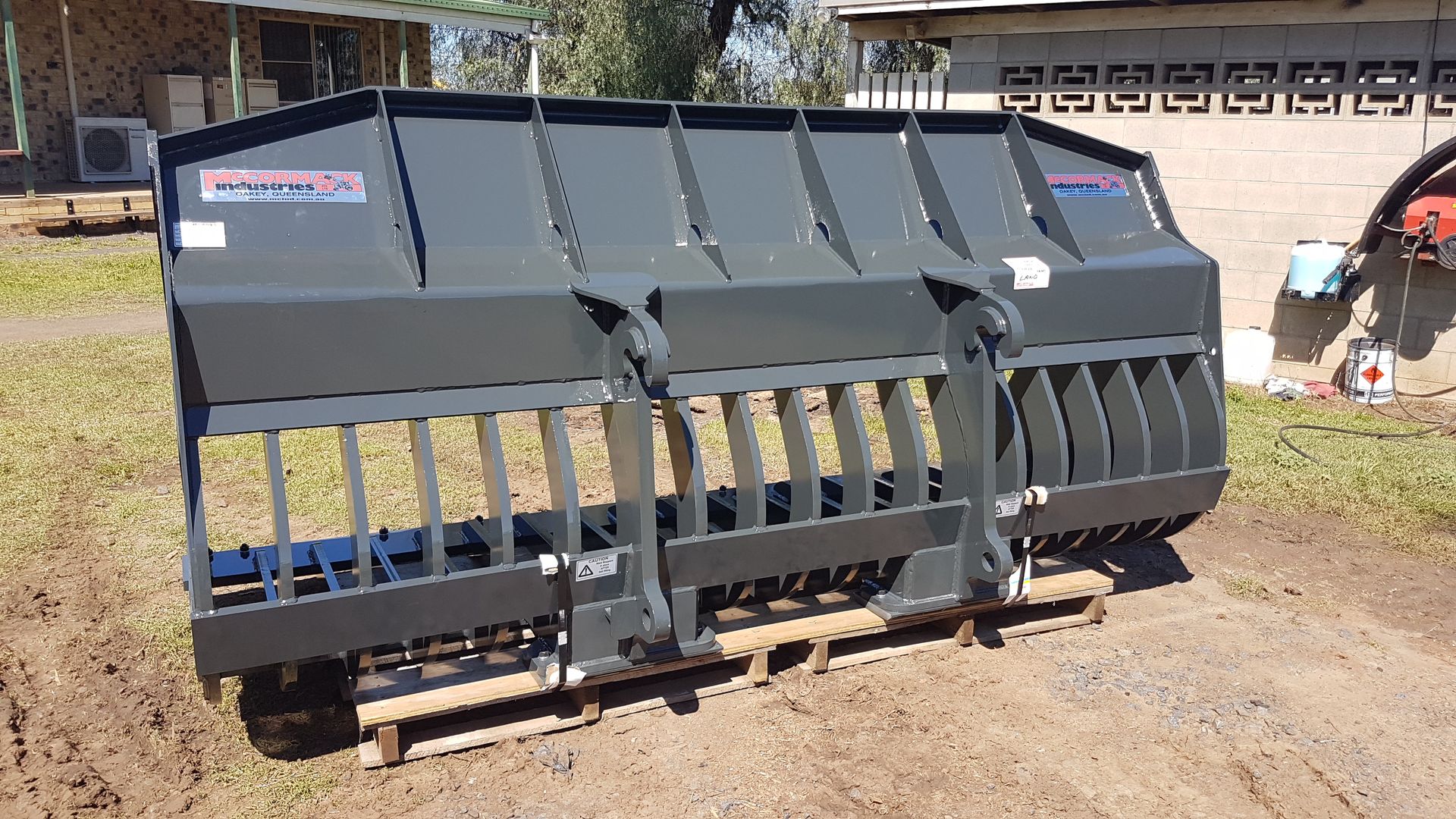 Wheel Loader and Telehandler Rock Buckets