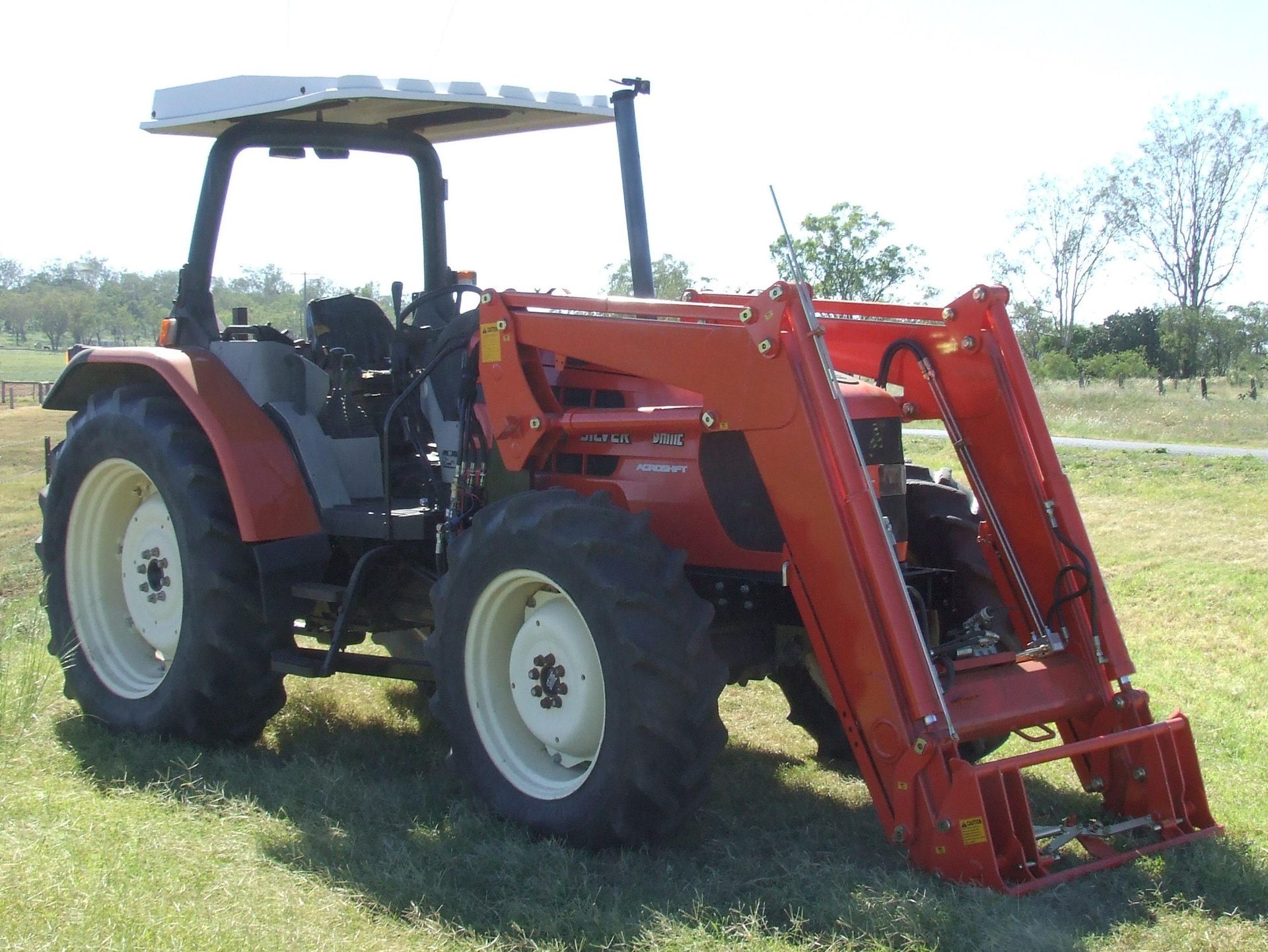 Front End Loaders & Kits - McCormack Industries