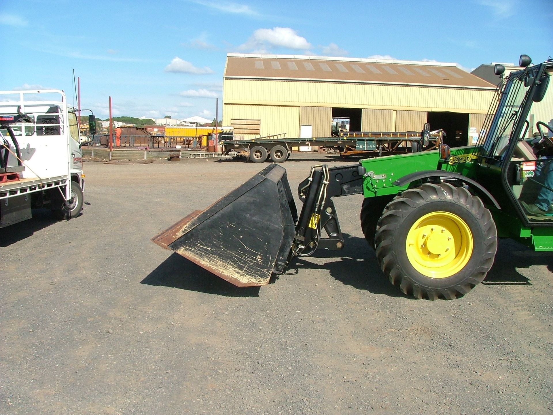 Telehandler GP Buckets | McCormack Industries