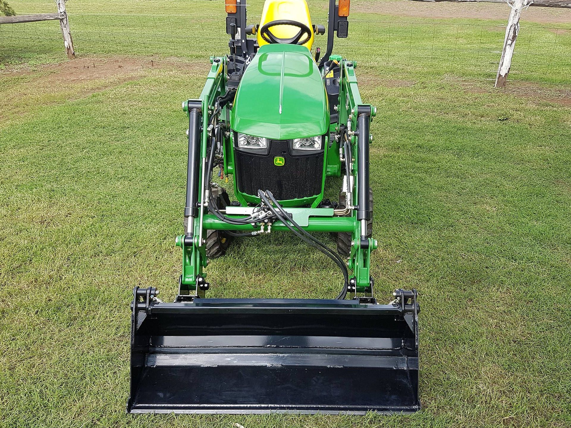 Front End Loaders & Kits - McCormack Industries