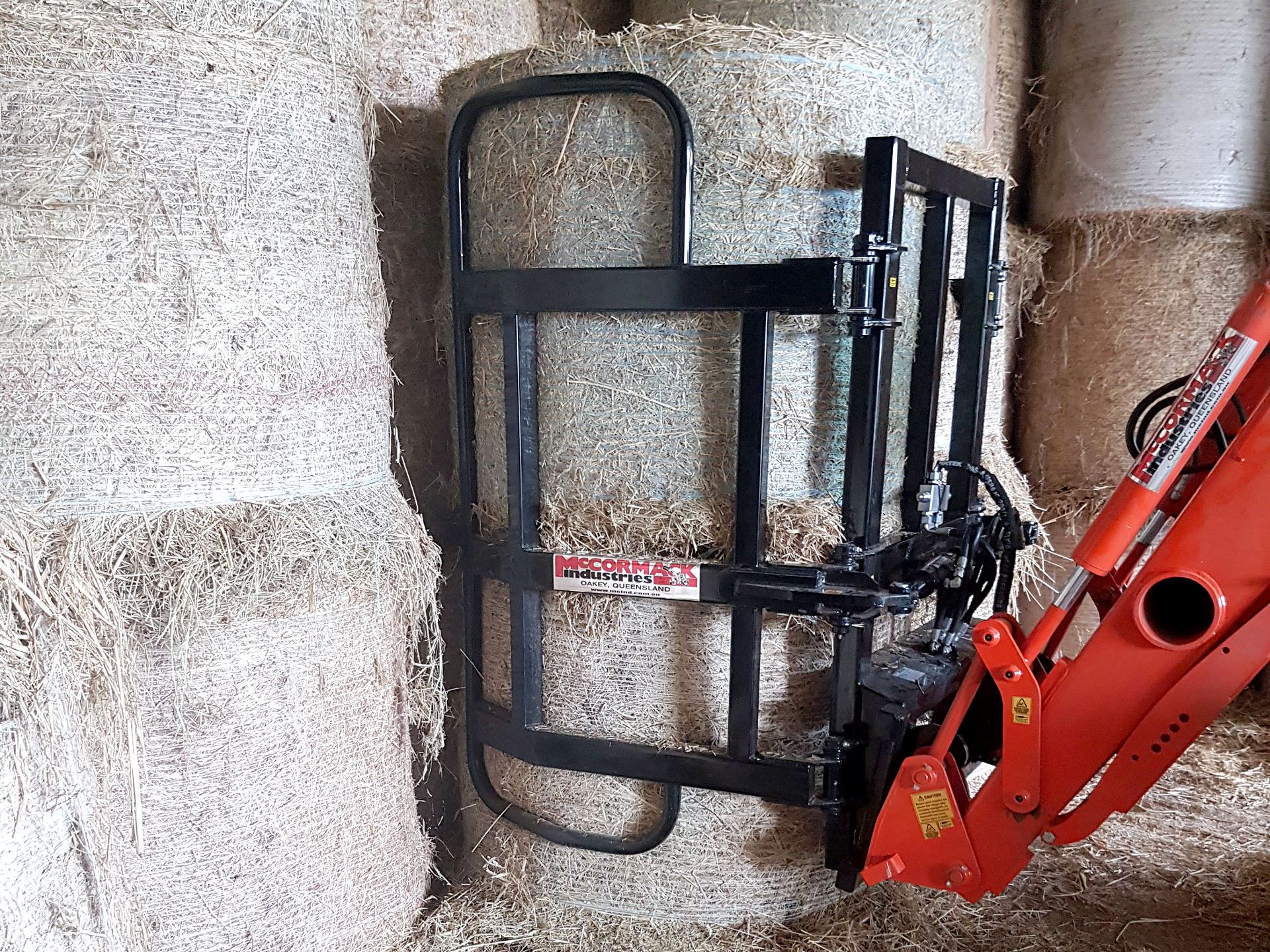 Round Bale Grabs for Telehandlers & Wheel Loaders - Soft Arms