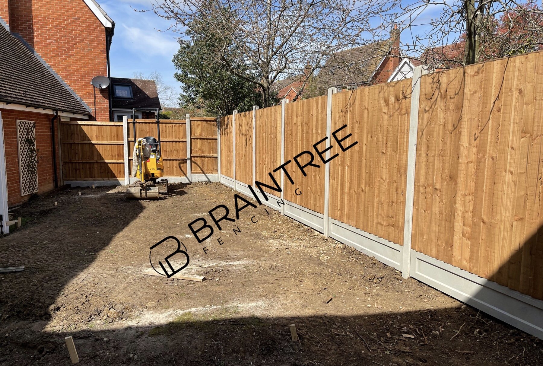 Concrete fencing