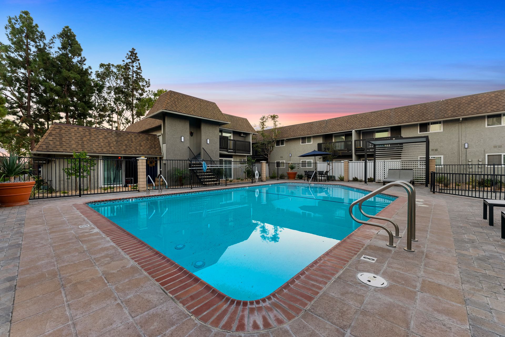 Gallery | Summer Crest | Anaheim CA