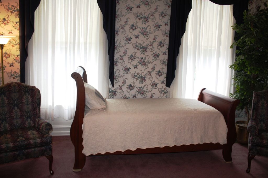 Facility Photos Inside of Maxwell Funeral Home