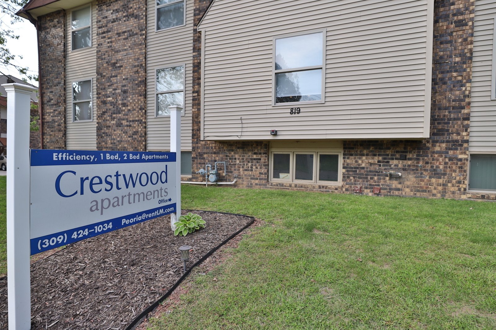 properties/peoria-il/crestwood-apartments