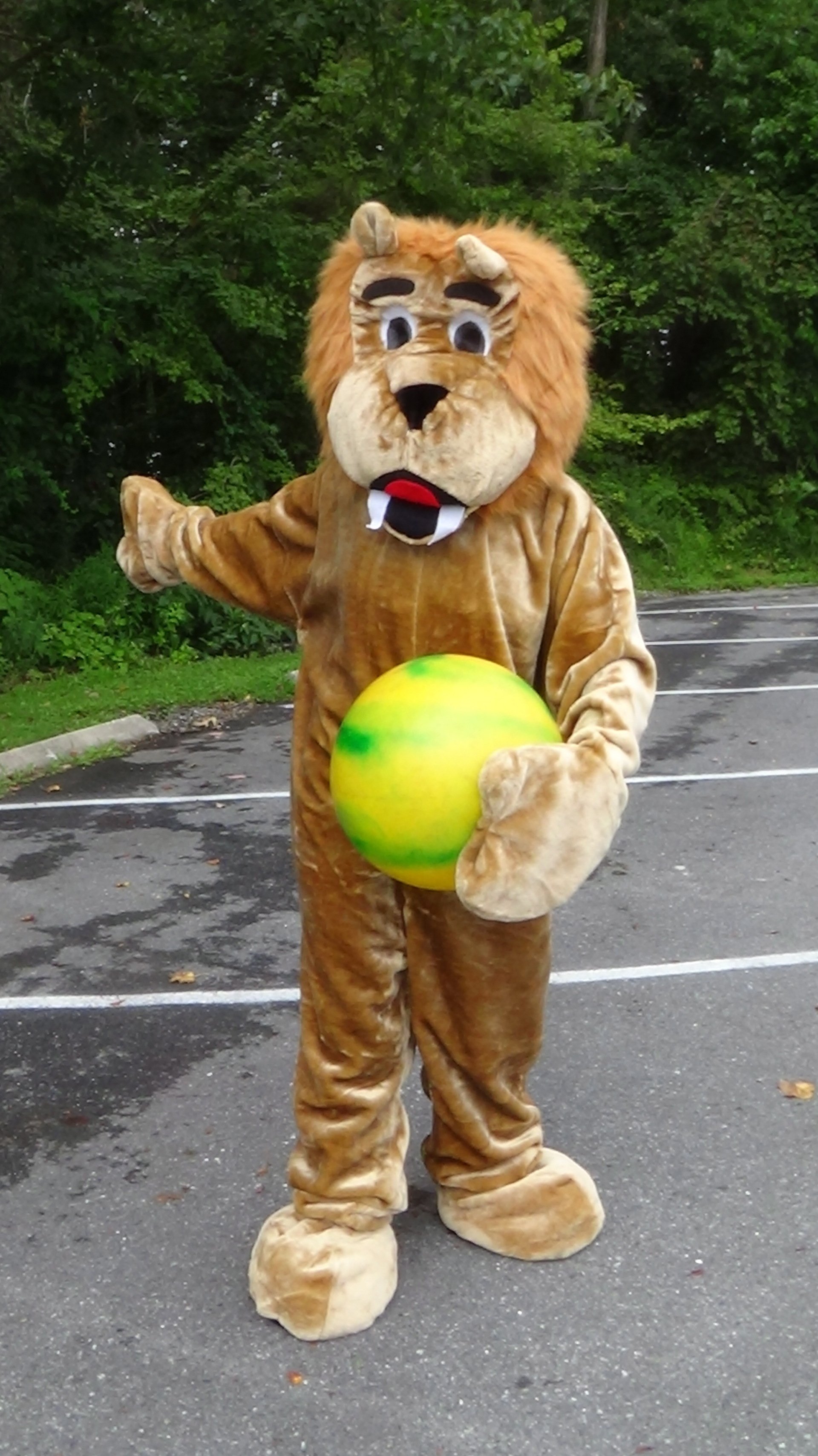 Strolling Characters & Mascots | Face Works Events