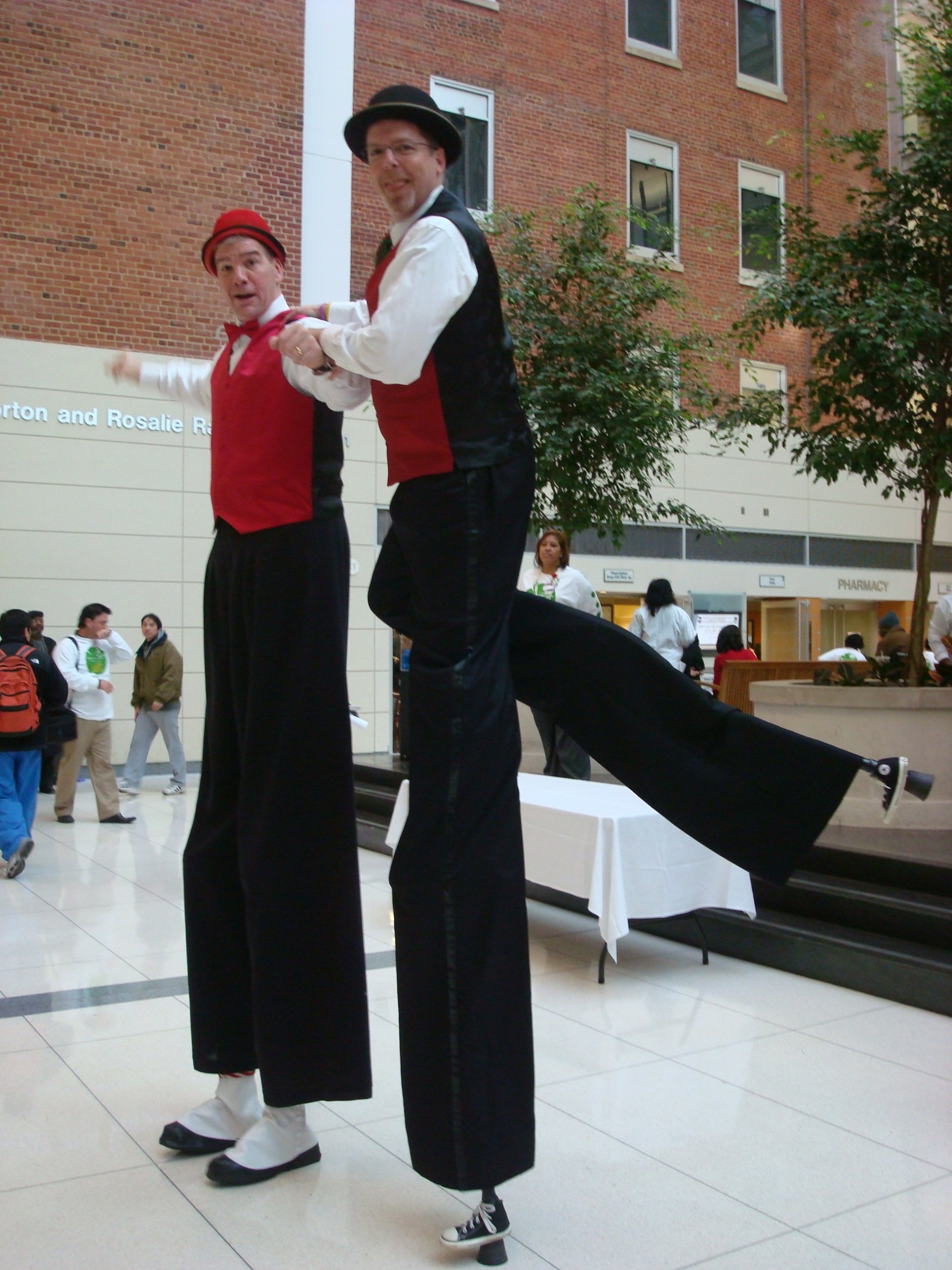 Hire Strolling Performers | Face Works Events