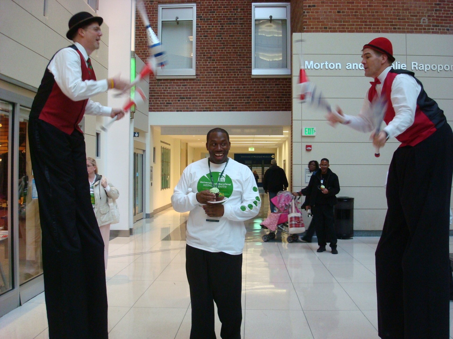 Hire Strolling Performers | Face Works Events