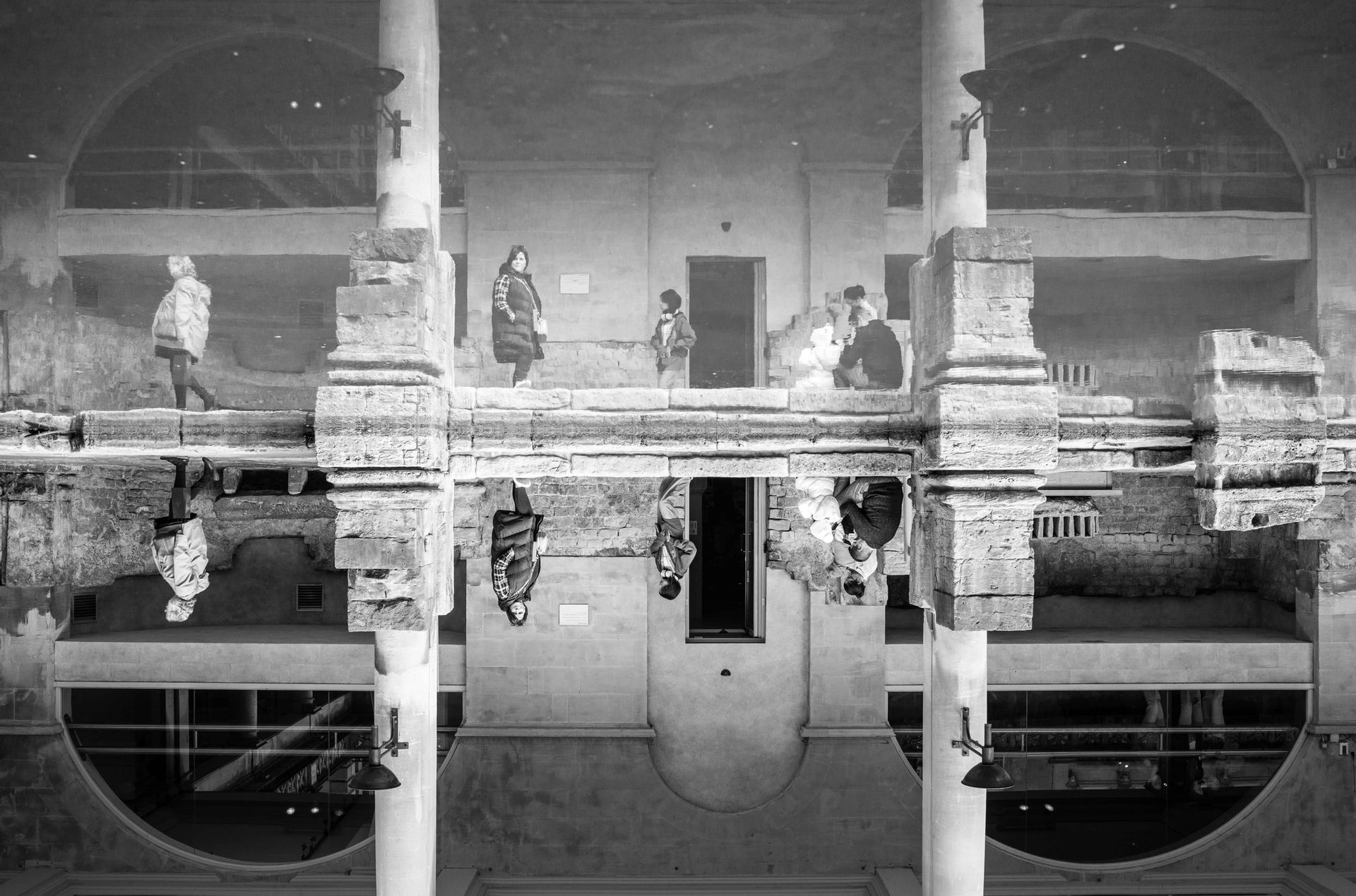 THE LEICA MEET - Facebook's largest Leica user community.