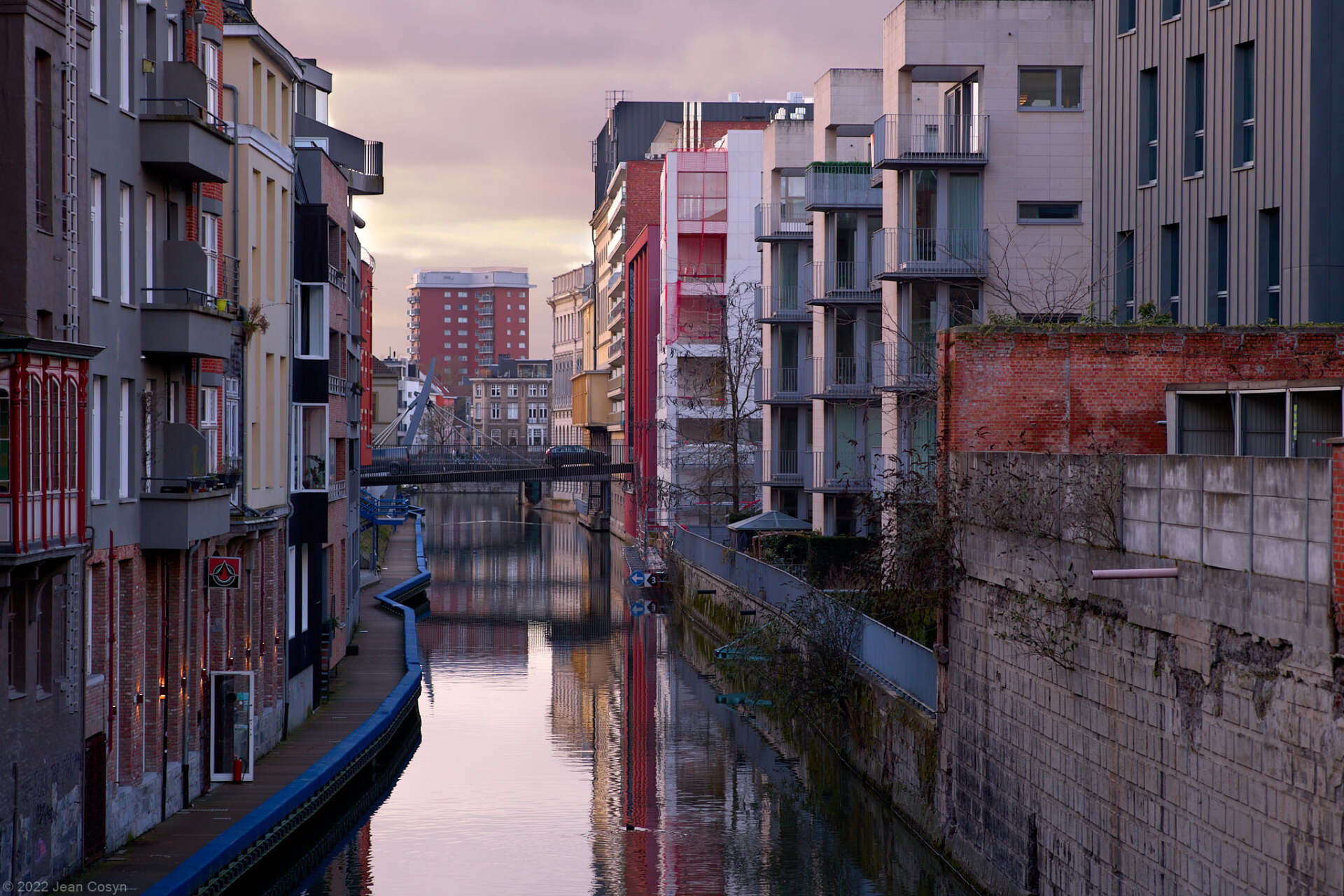 THE LEICA MEET - Facebook's largest Leica user community.