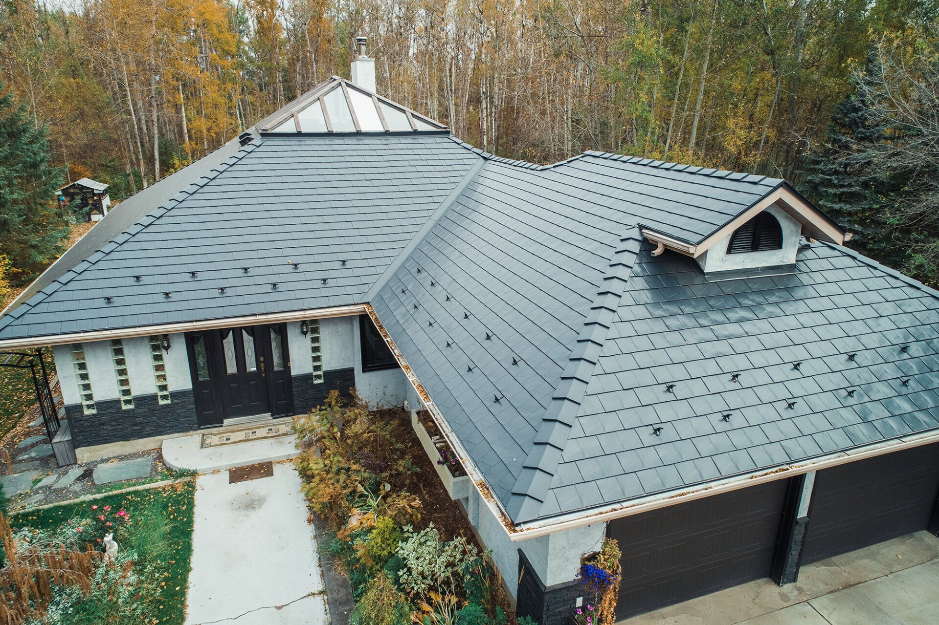 Metal Roofing Built for in Leduc, AB 🇨🇦 | Interlock®