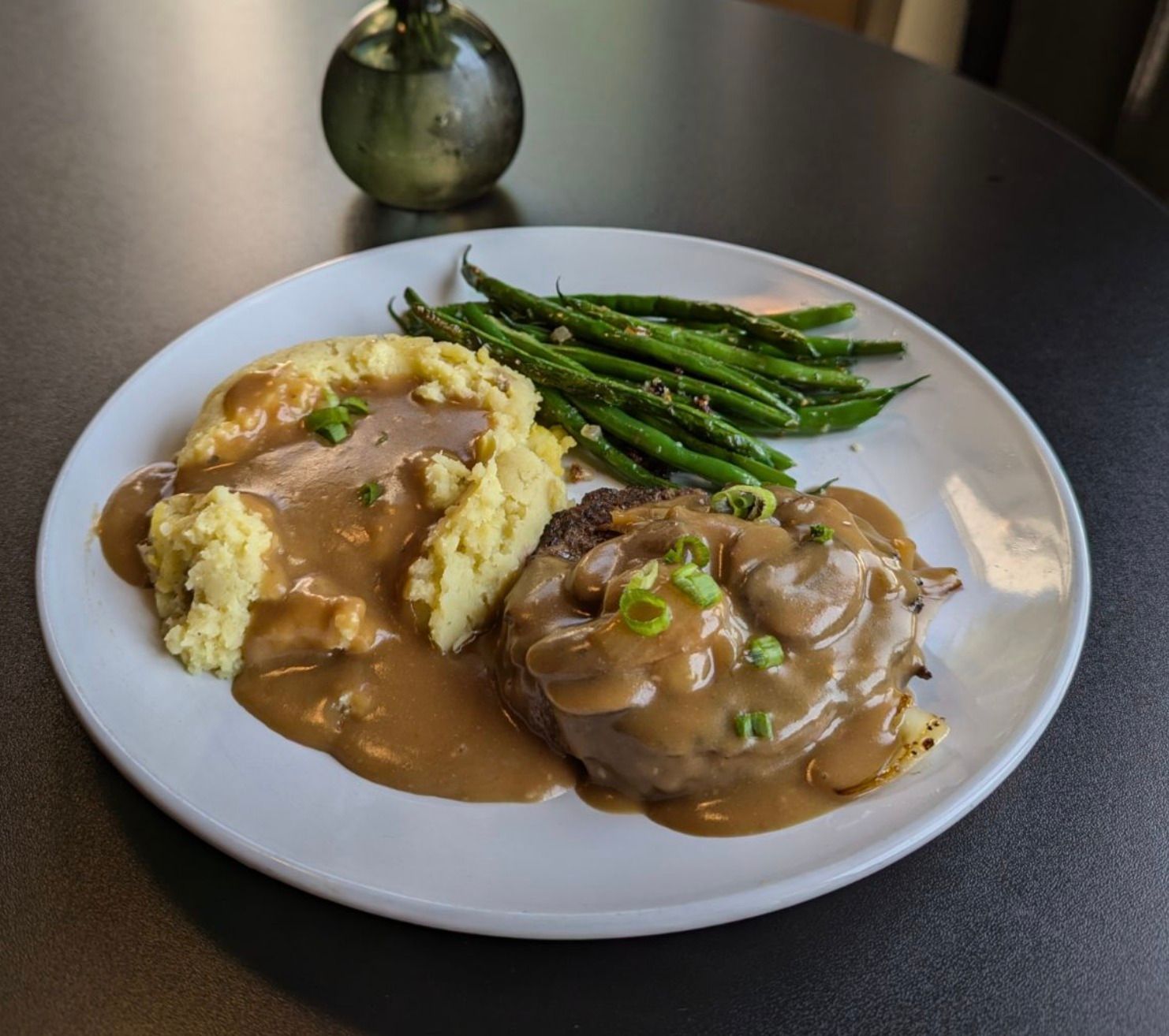 Family Restaurant; Local Restaurant | Shreveport, LA | The Library on Fern