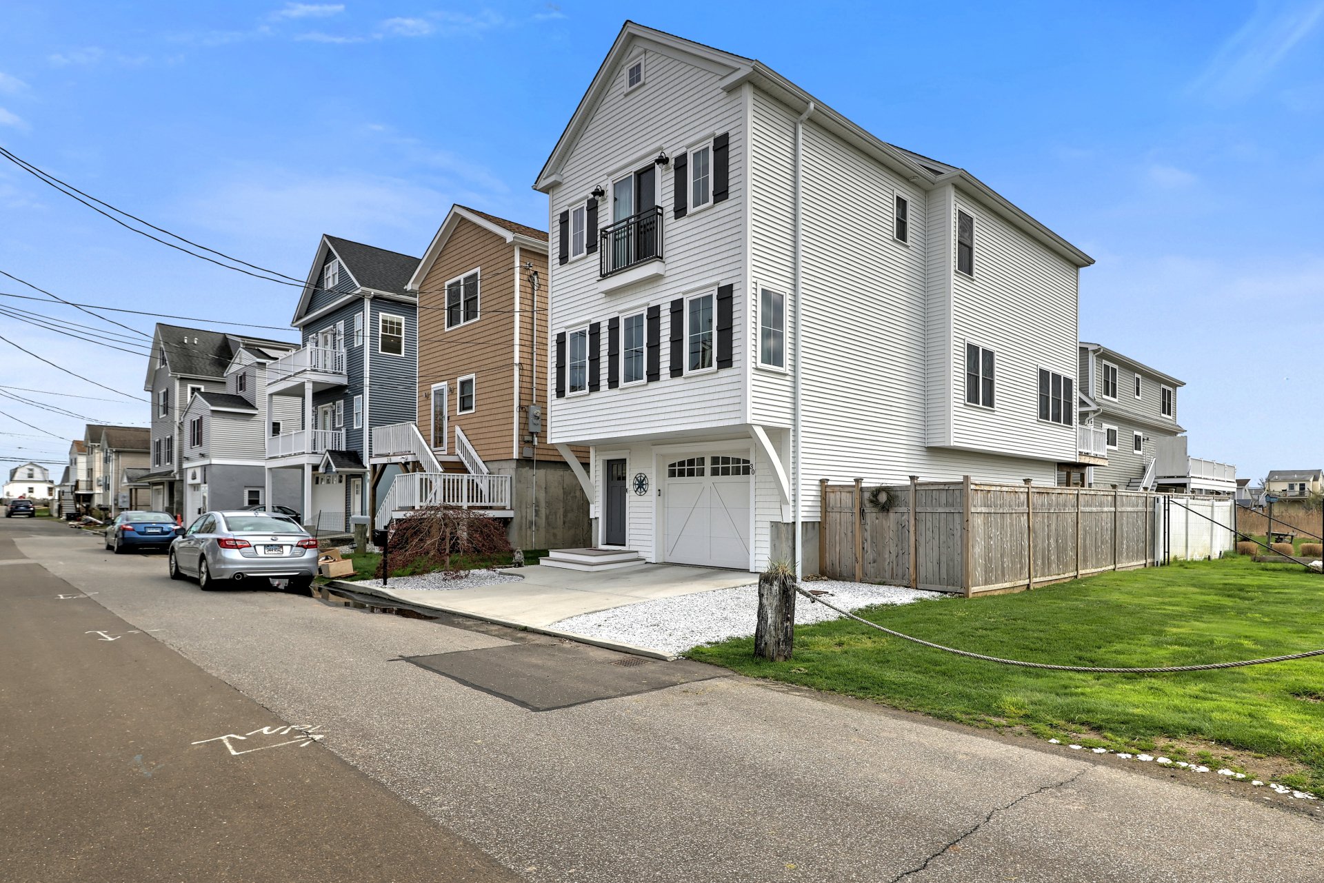 Property World - Residential & Commercial Real Estate - CT