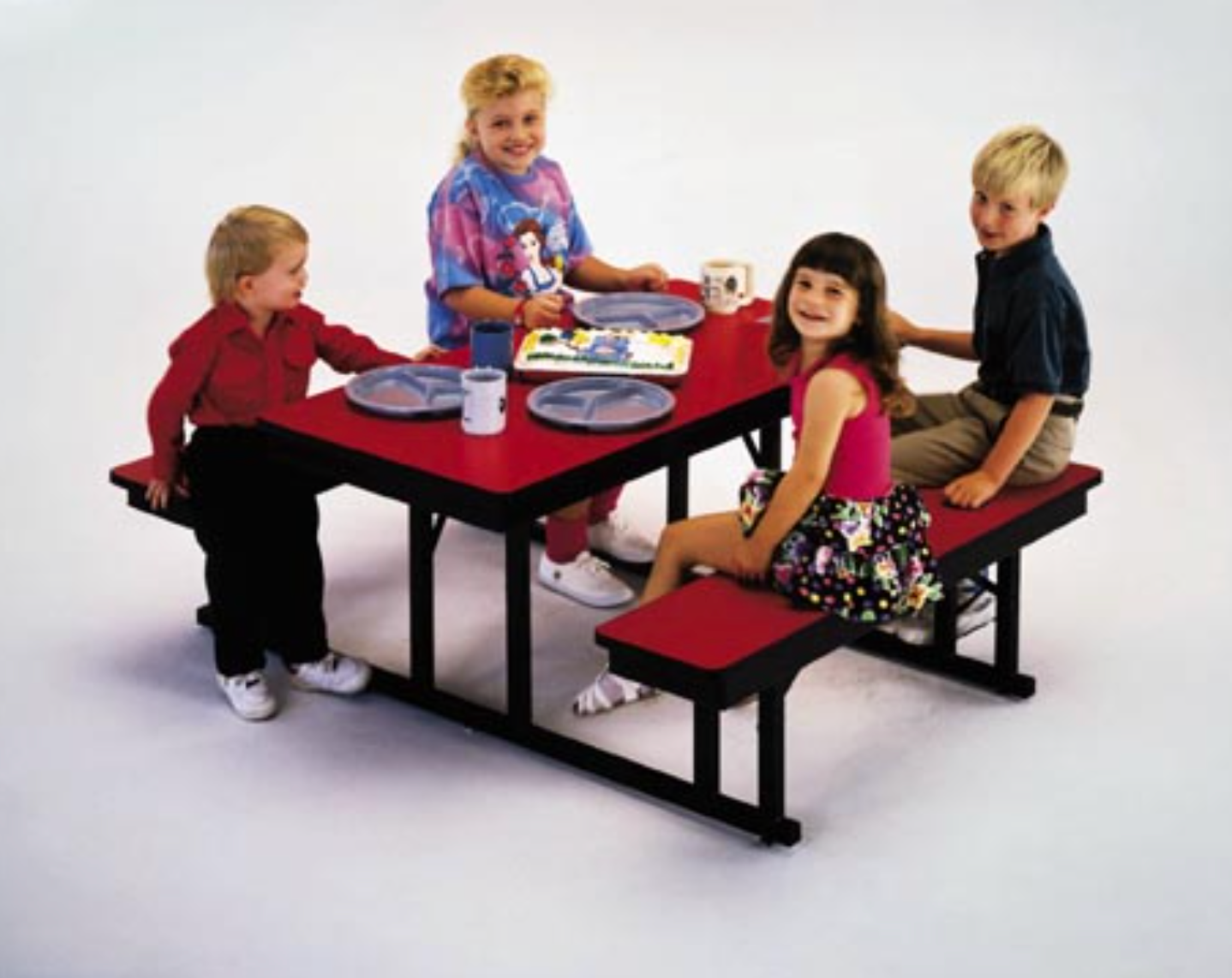 Cafeteria and Restaurant Seating | Homeland Manufacturing, Inc.