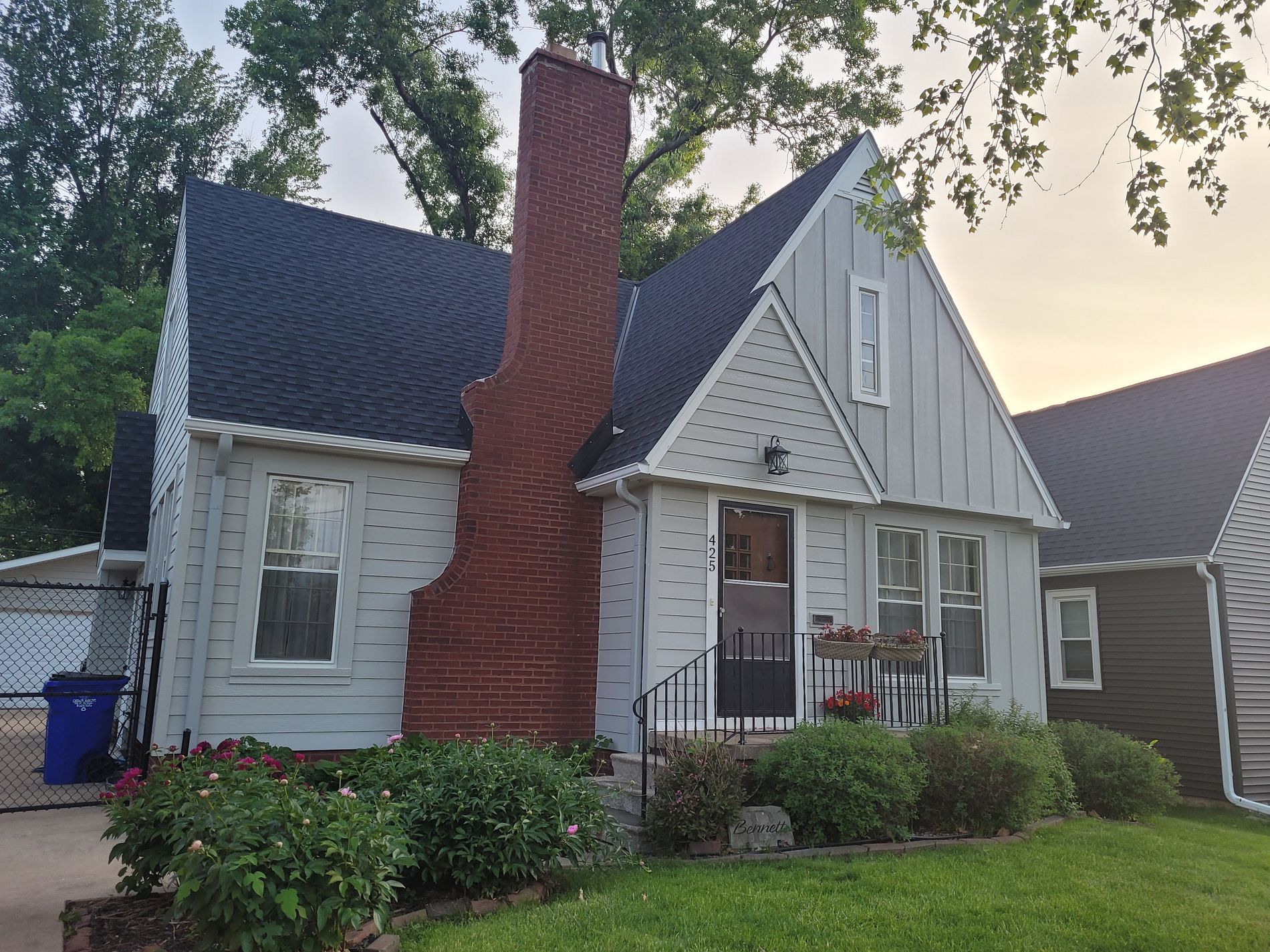 Jake's Roofing & Construction | Siding Colors