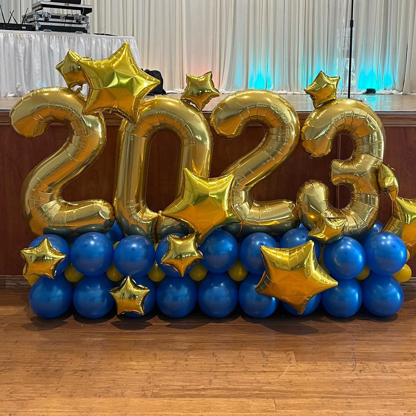 2025 senior night, grad and prom send off balloons