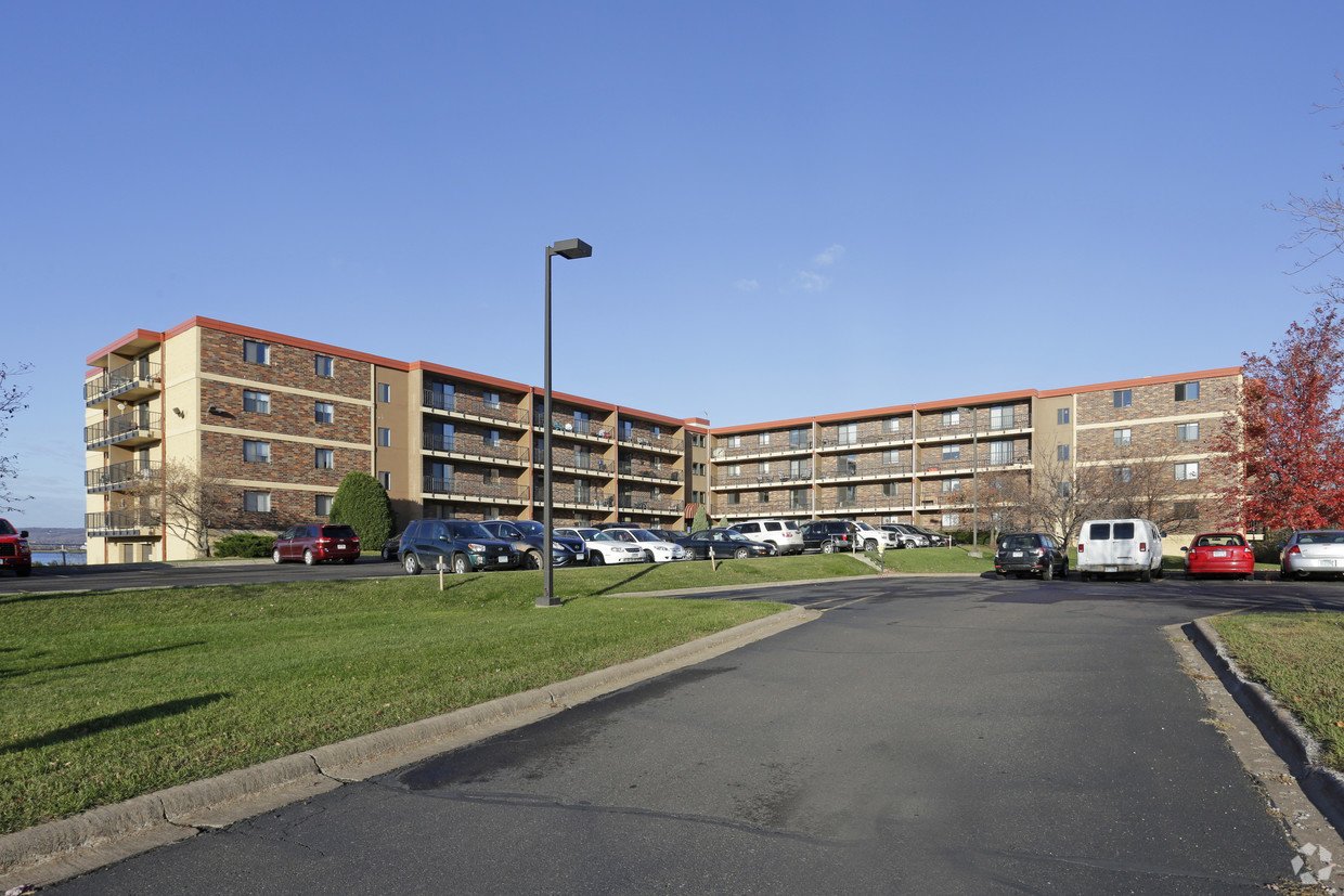 Baypoint Estates Apartments
